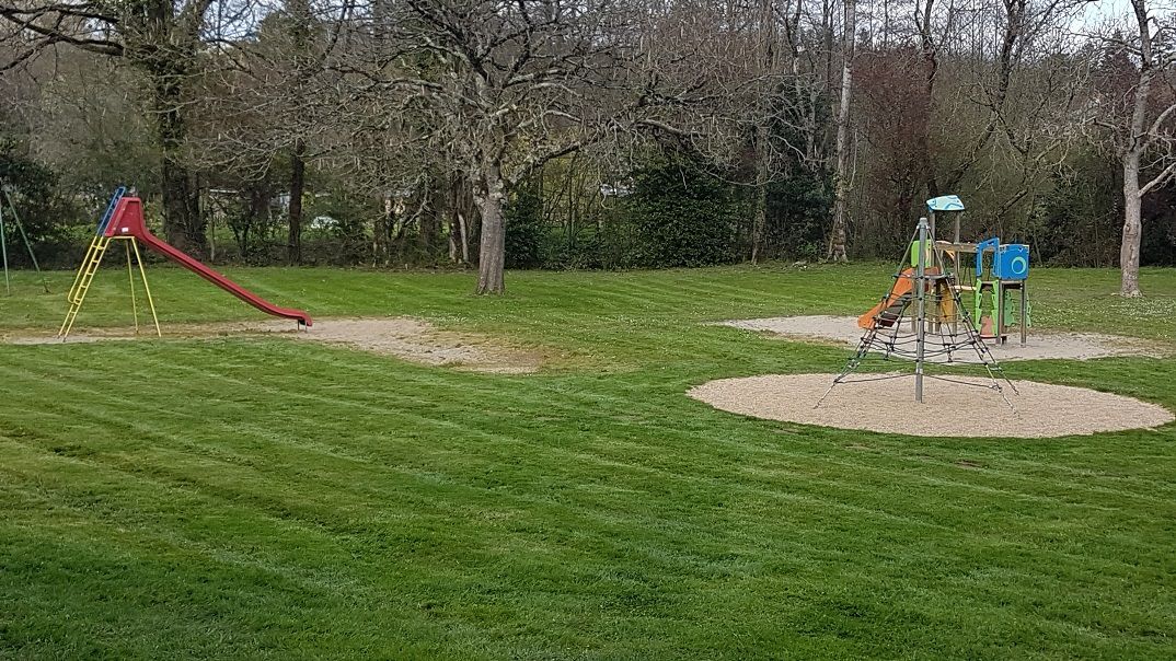 JEUX POUR ENFANTS TERRAIN DE JEUX - Office de Tourisme du Pays des Herbiers